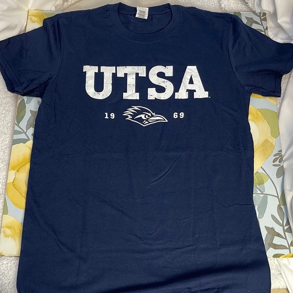 Tops | New Utsa University Of Texas San Antonio Navy Blue Tshirt Medium ...